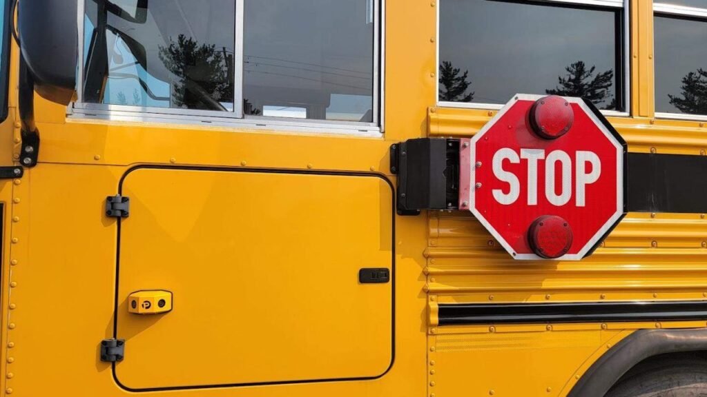 Northern Kentucky School Bus Hit by Intoxicated Driver; 12 Students and ...