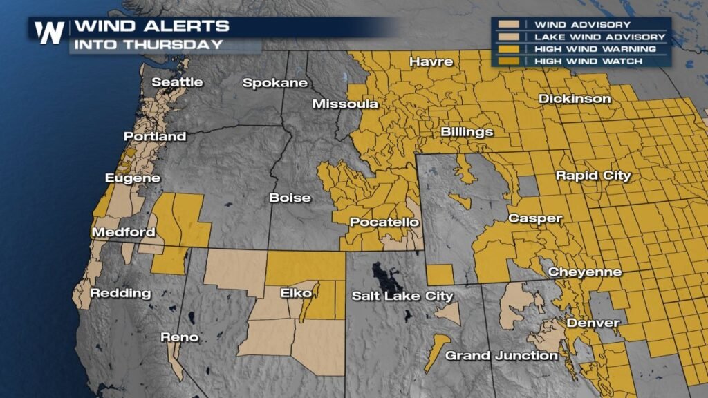 Powerful Windstorm Slams Oregon and Washington With 138 MPH Gusts ...